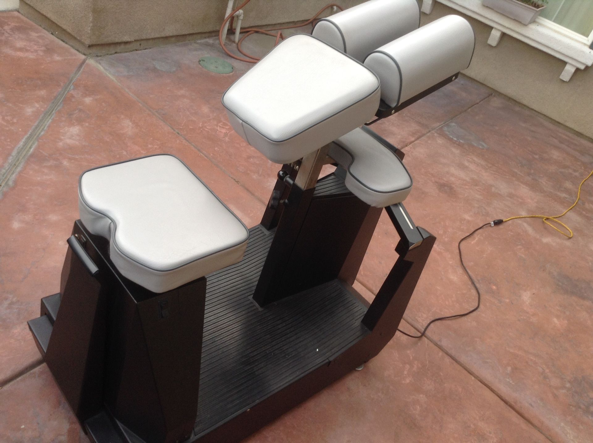 PRO-ADJUSTER CHIROPRACTIC TABLE / CHAIR for Sale in San Jacinto, CA ...