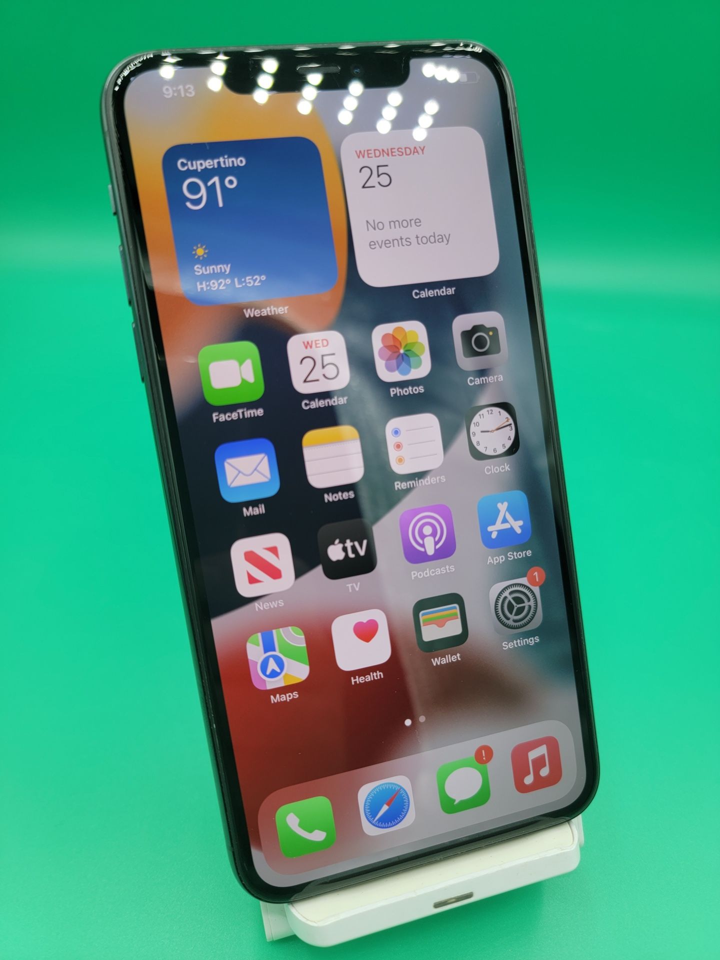 Apple iPhone 11 Pro Max Xfinity for Sale in Burbank, IL - OfferUp