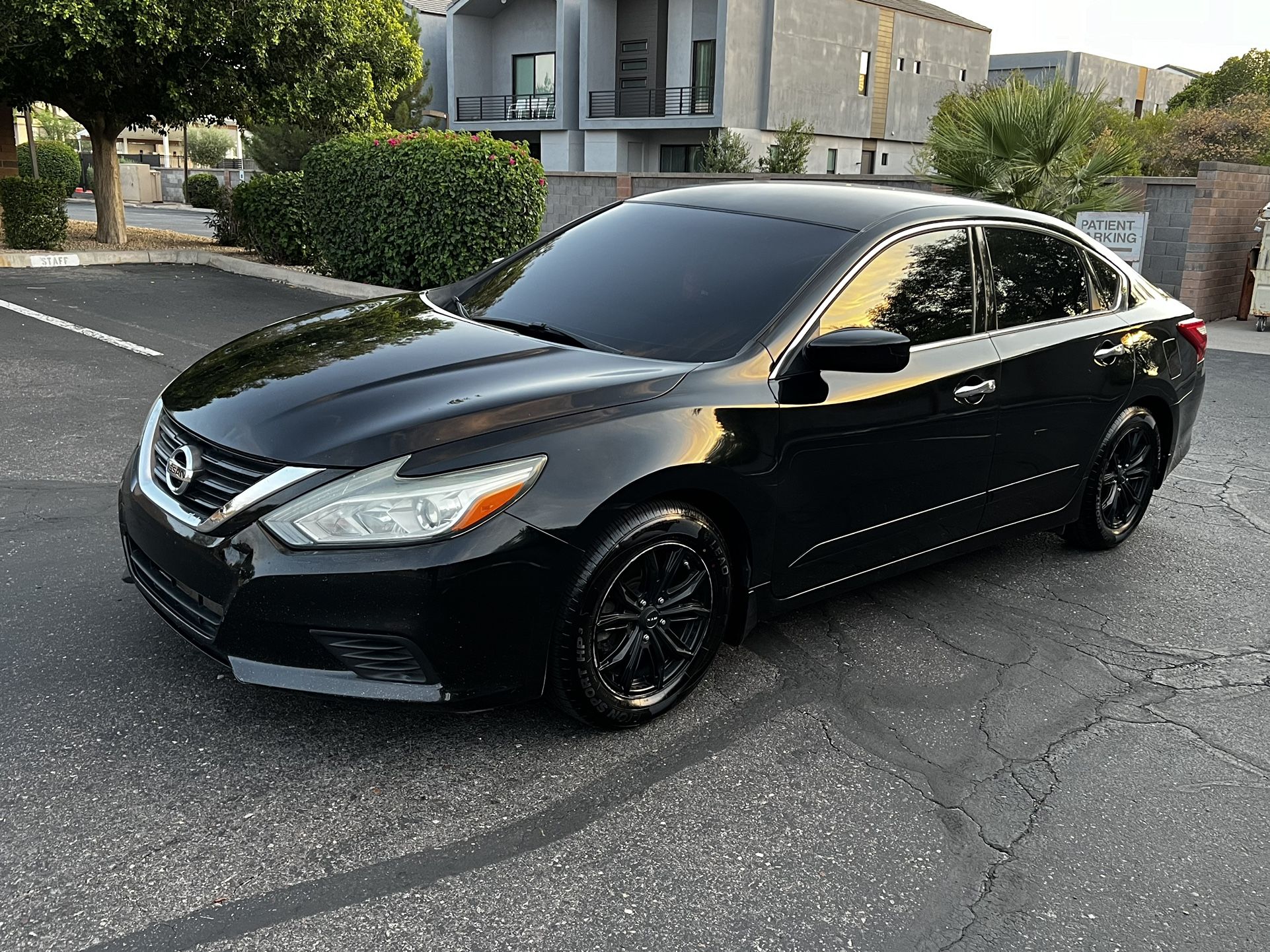 2016 Nissan Altima for Sale in Chandler, AZ - OfferUp