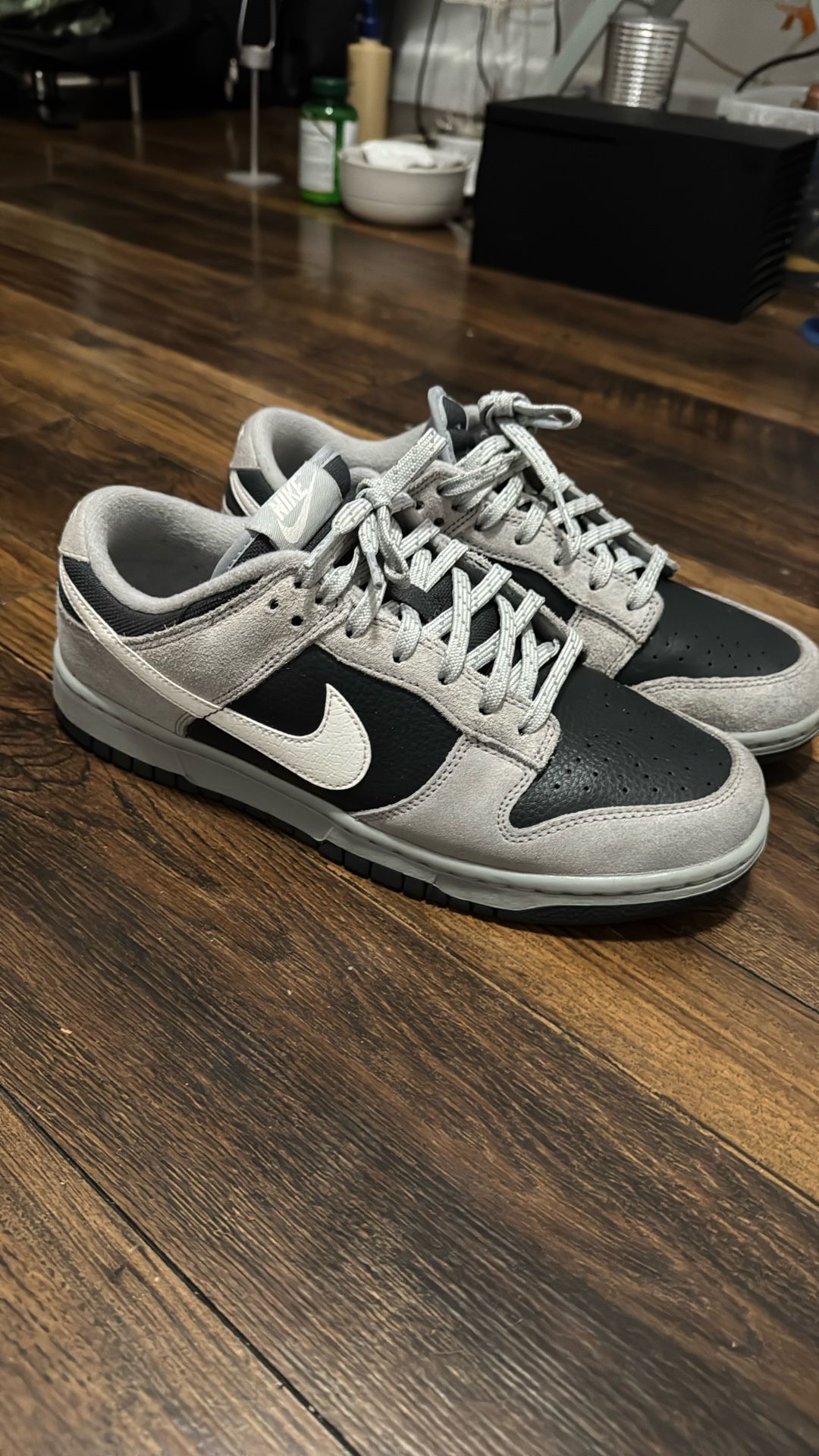 Nike Dunks Looking To Trade for Sale in Hazard, CA - OfferUp
