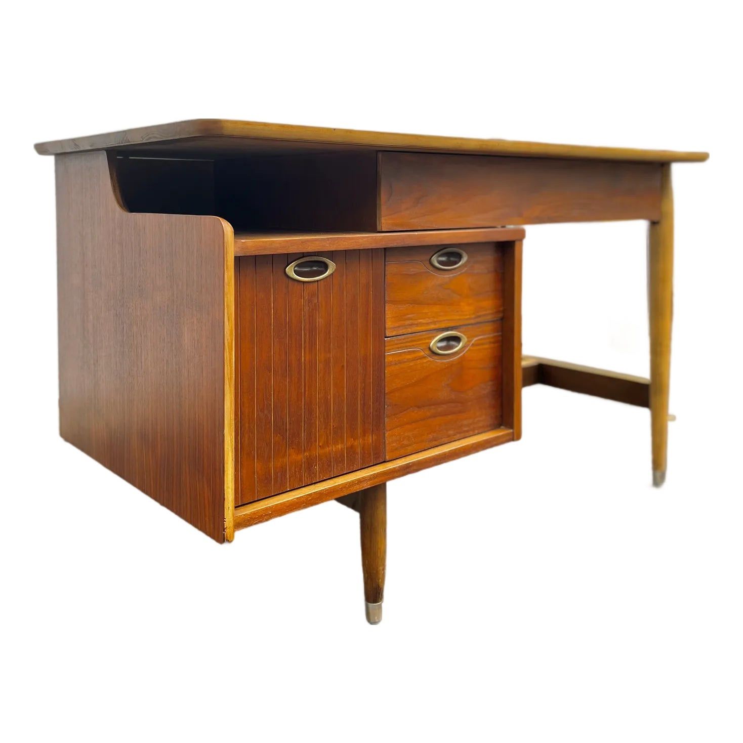 Mid-Century Modern "Mainline" Floating Desk by Hooker Furniture (c ...