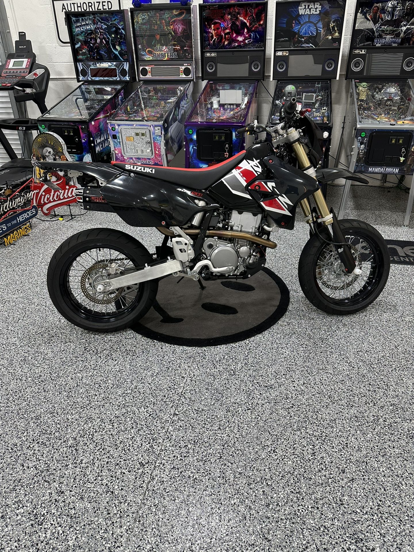 2022 Drz 400sm for Sale in Fort Lauderdale, FL - OfferUp
