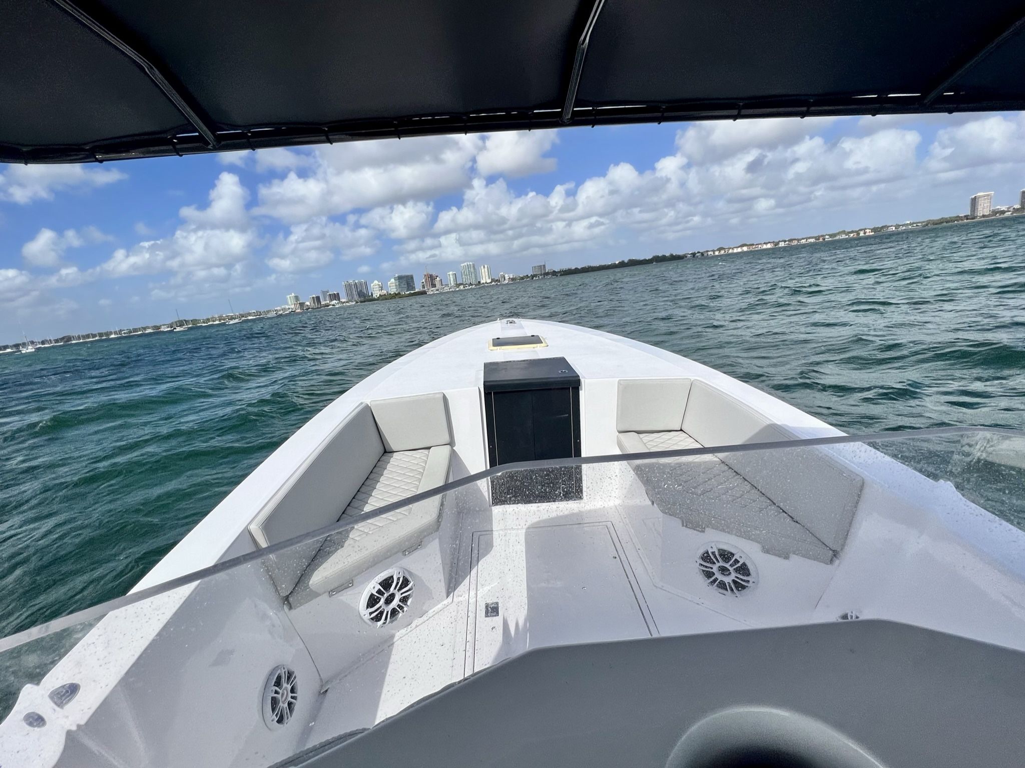 1992 Avanti Center Console Cuddy for Sale in Miami, FL - OfferUp