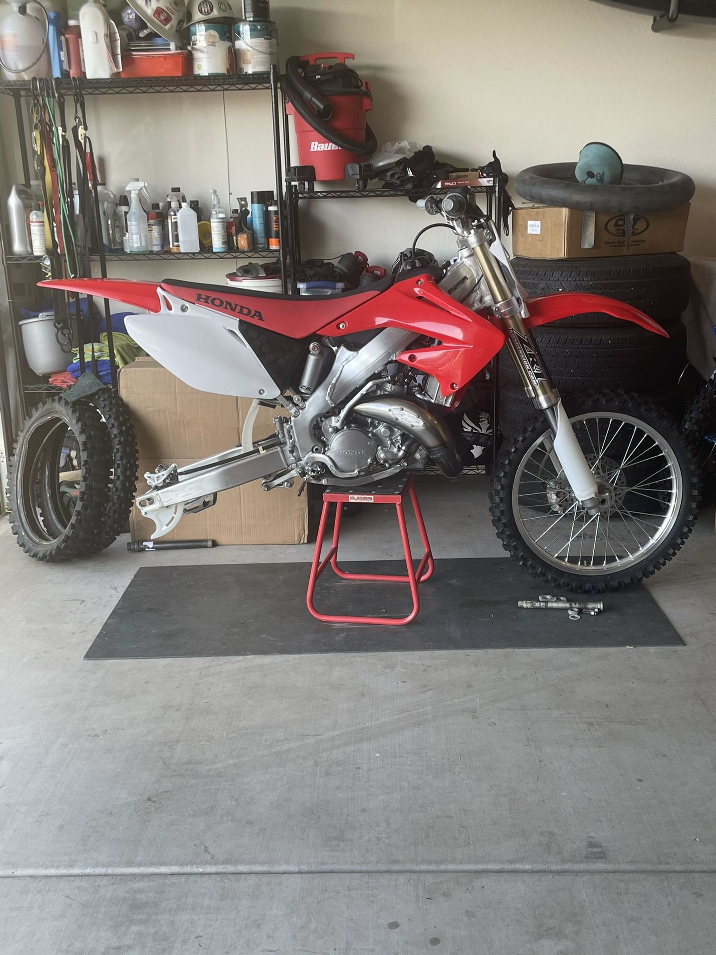 2006 Cr125 for Sale in San Tan Valley, AZ - OfferUp