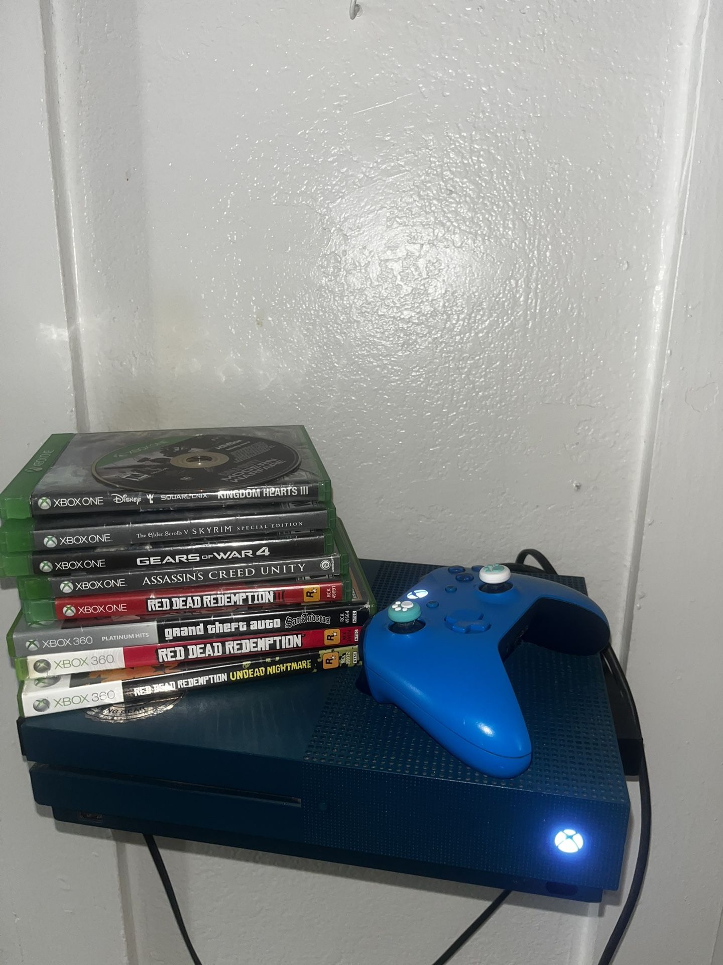 Xbox One s for Sale in Bakersfield, CA - OfferUp