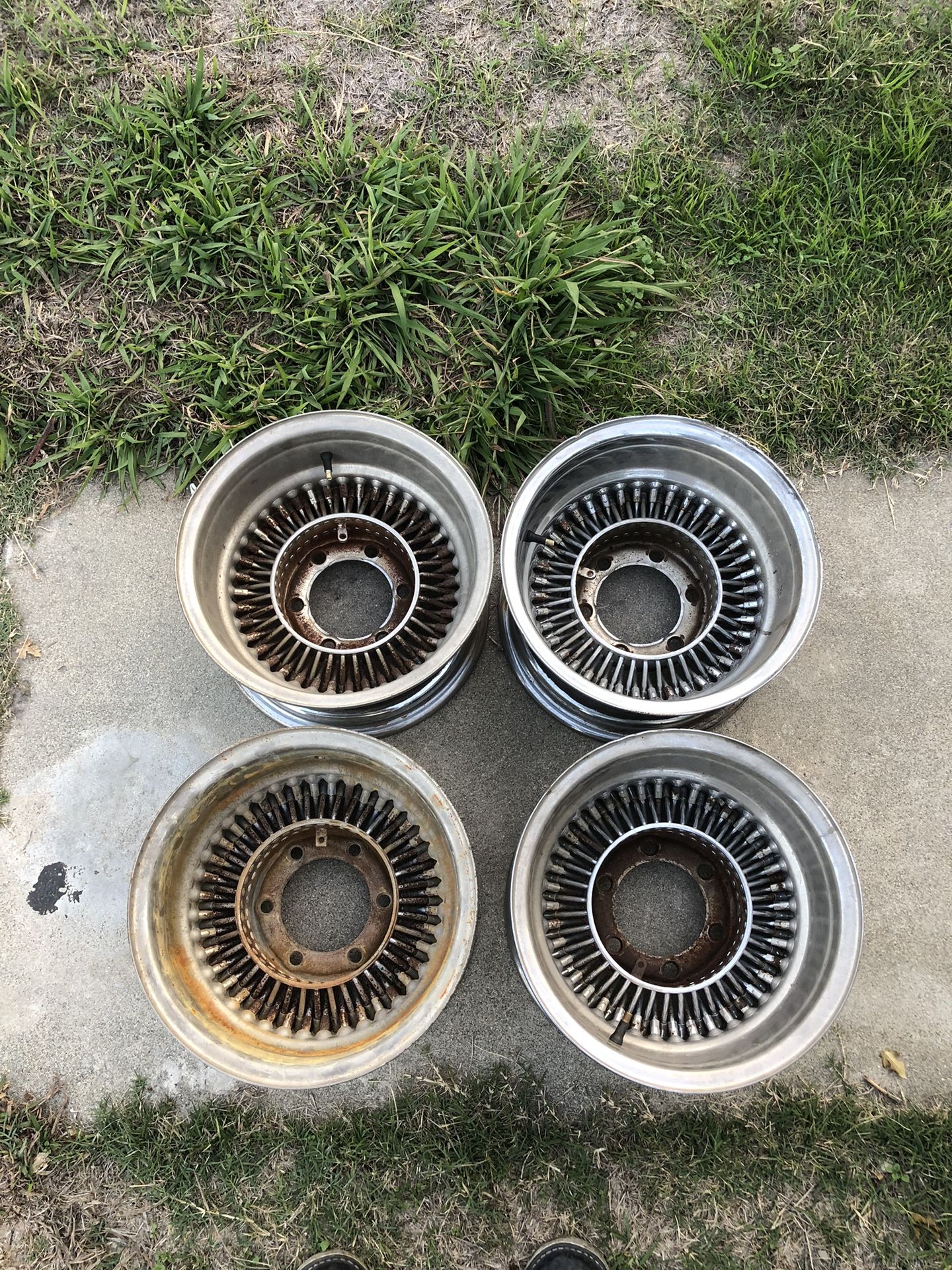 13x7 Luxor Wire Wheels 6x5.5 for Sale in Covina, CA - OfferUp
