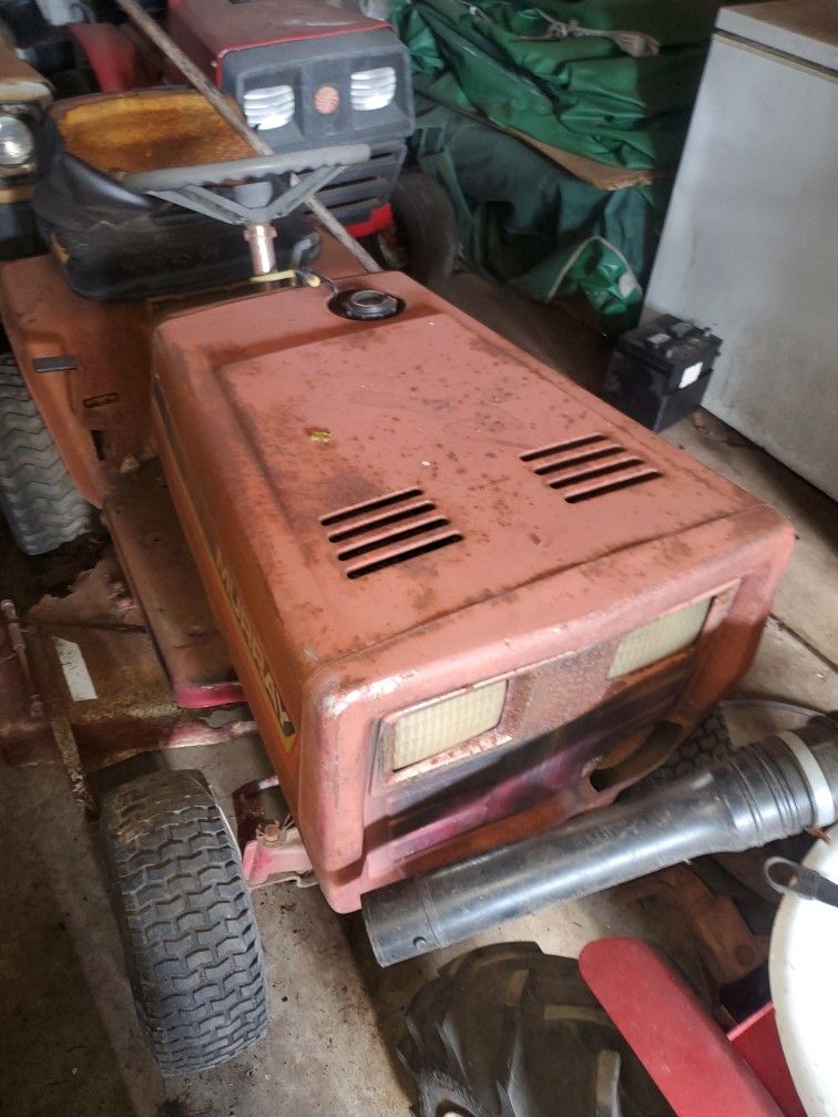 Vintage Murray Riding Mower Project for Sale in Grays Harbor County, WA ...
