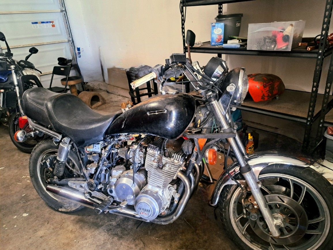 1982 Yamaha XJ1100 for Sale in Desert Hot Springs, CA - OfferUp