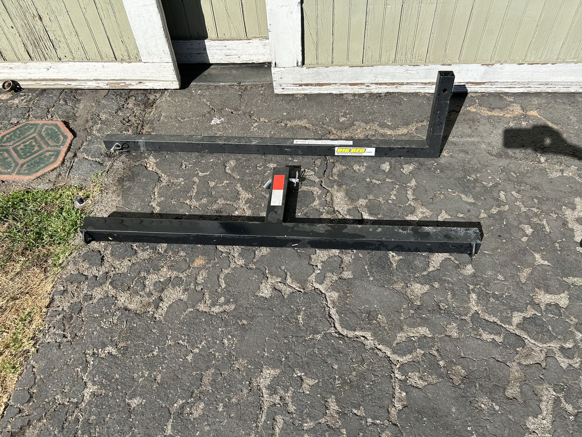 Free!!!! Trailer Hitch & Extender for Sale in Redlands, CA - OfferUp