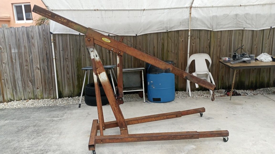 Arcan g4000lb engine hoist for Sale in Miami, FL - OfferUp