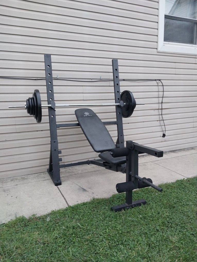 Olympic Bench / 1"weights /1" Bar / Spin Locks for Sale in Summit, IL ...