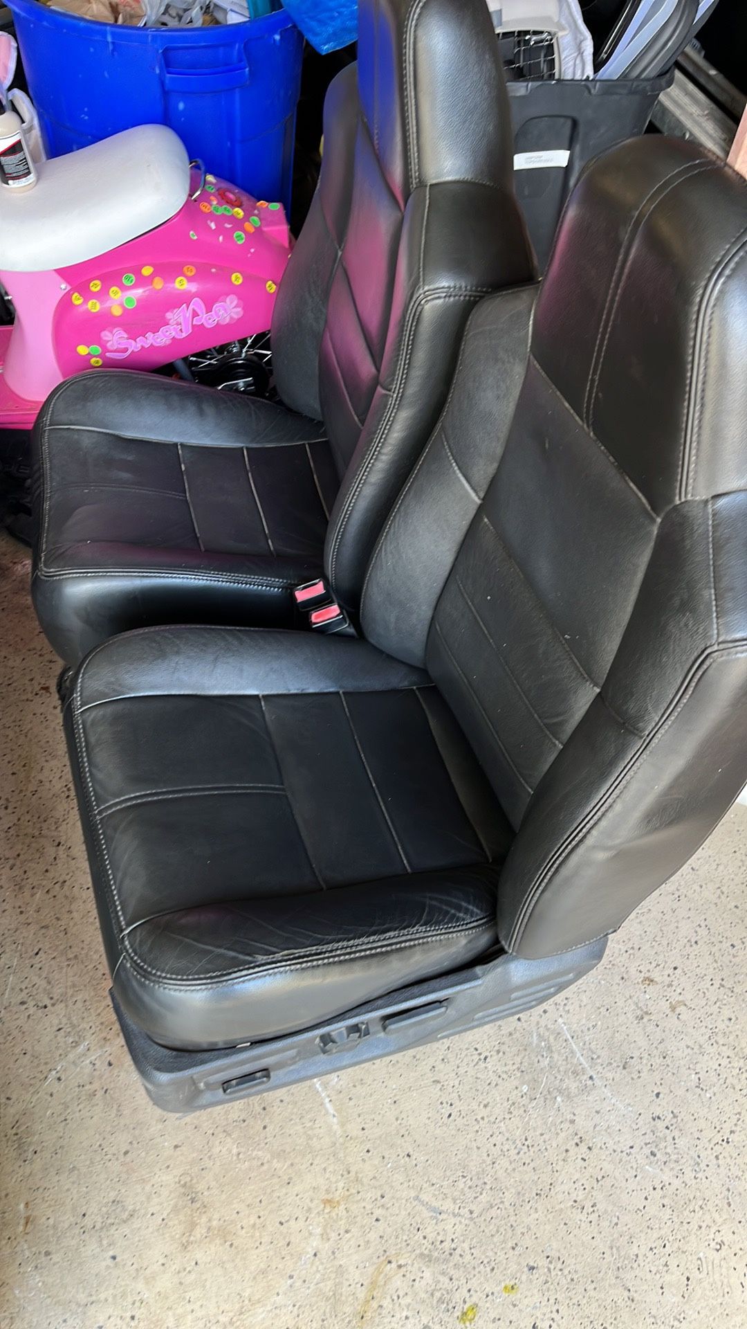 Black Leather Ford Superduty seats F250 F350 for Sale in Las Vegas, NV ...