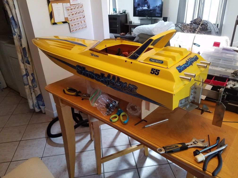 Rc 55" 2stroke gas boat pro boat shockwave rtr mite trade for Sale in ...