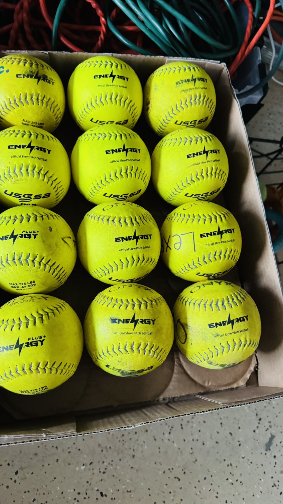 ONYX ENERGY PLUS+ SLOWPITCH Softball 12” 44 cor 375 lb (Dozen) for Sale ...