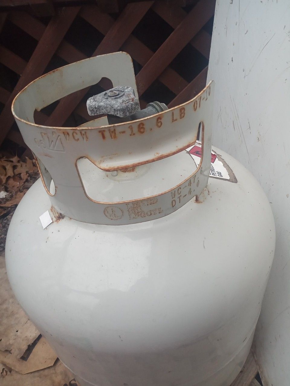 Old Propane Tank for Sale in Kansas City, KS - OfferUp