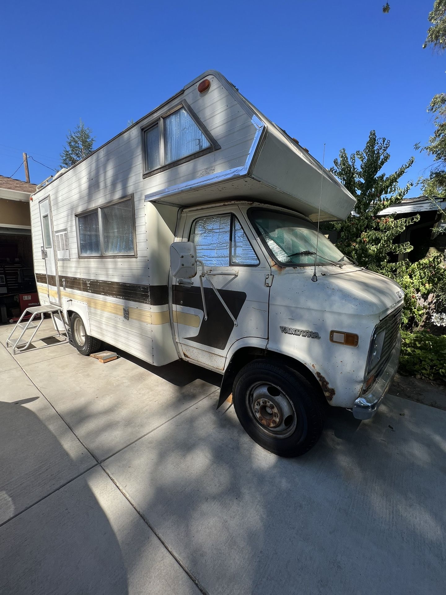 GMC VANDURA Midas Año 1976 ( RV) for Sale in Modesto, CA - OfferUp
