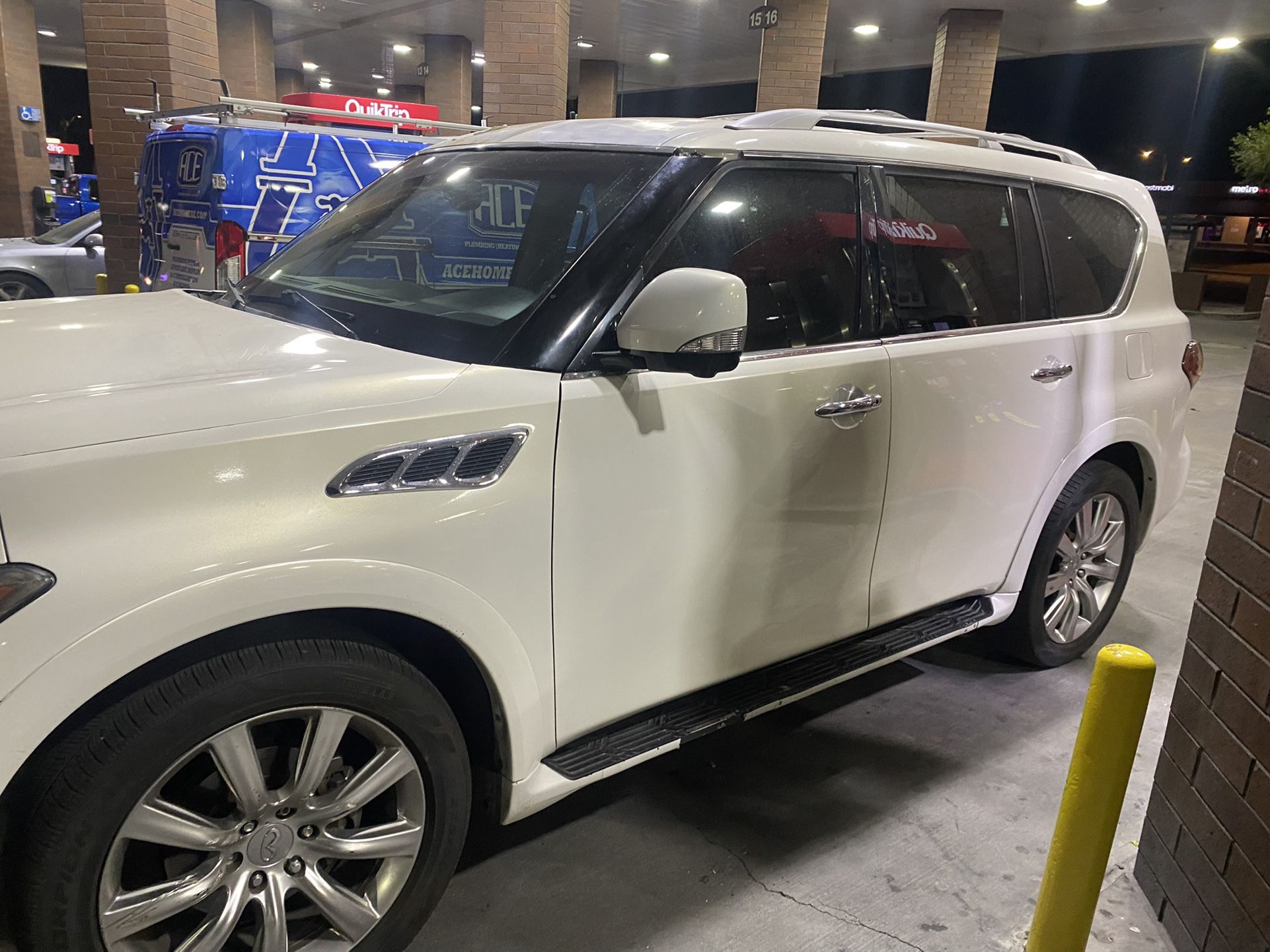 2012 Infiniti Qx56 for Sale in Glendale, AZ - OfferUp