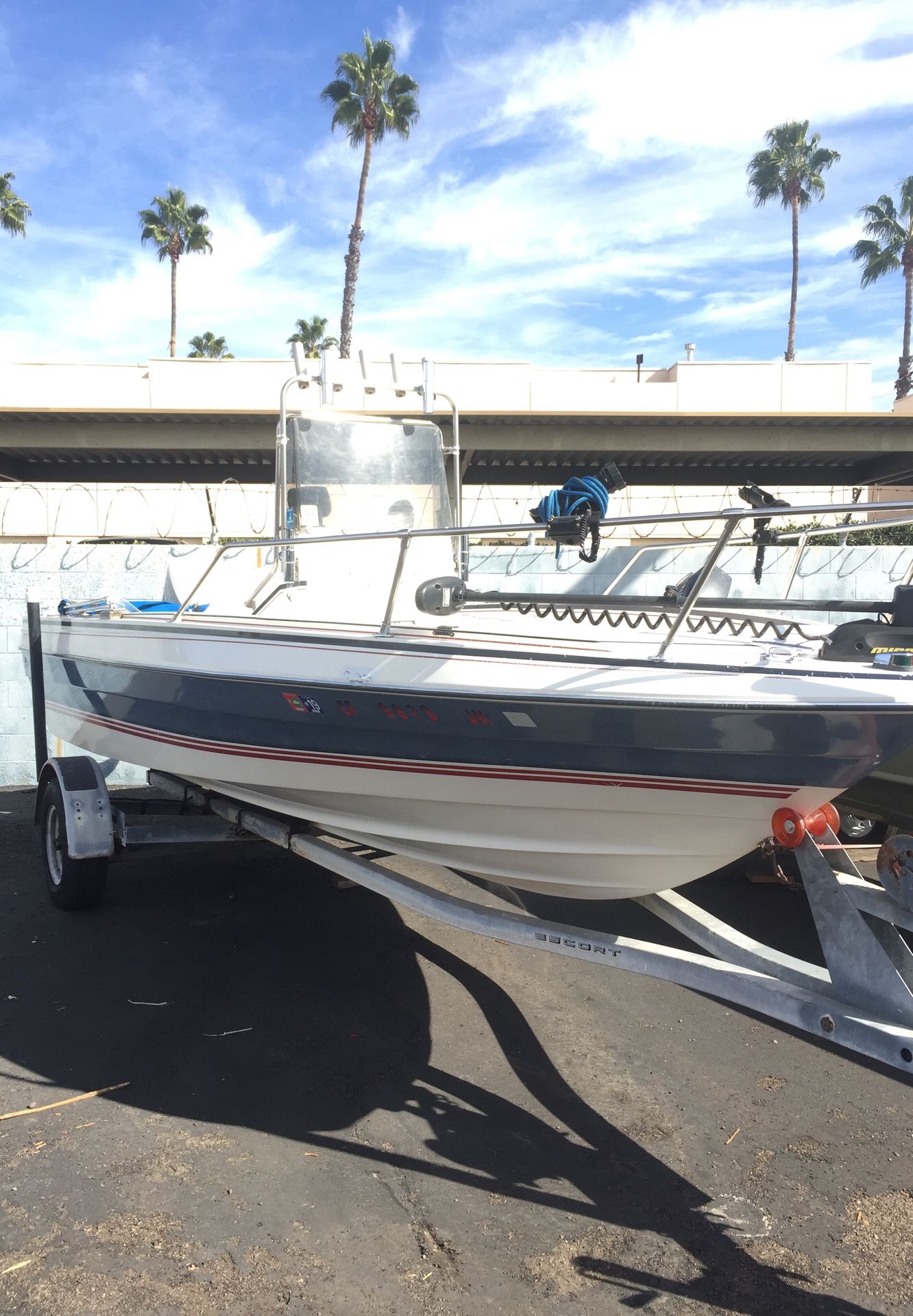 86 bayliner center console for Sale in El Cajon, CA - OfferUp