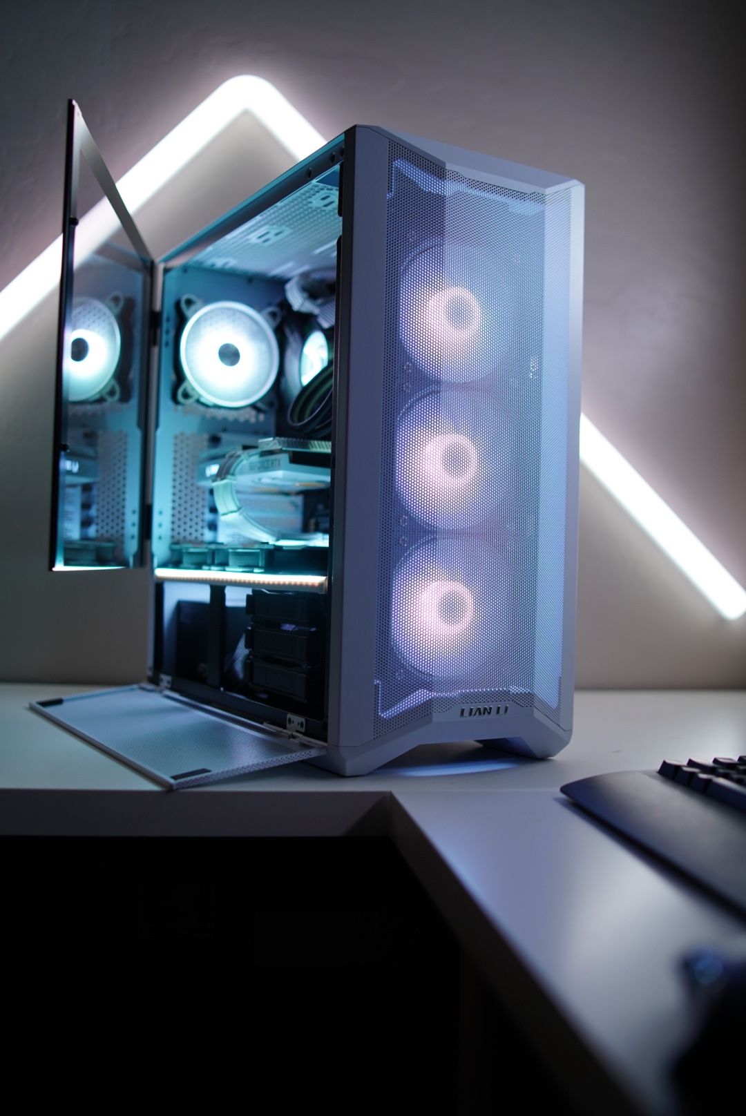 Core i9 Unlocked “Diamond” Gaming PC Build for Sale in Phoenix, AZ ...