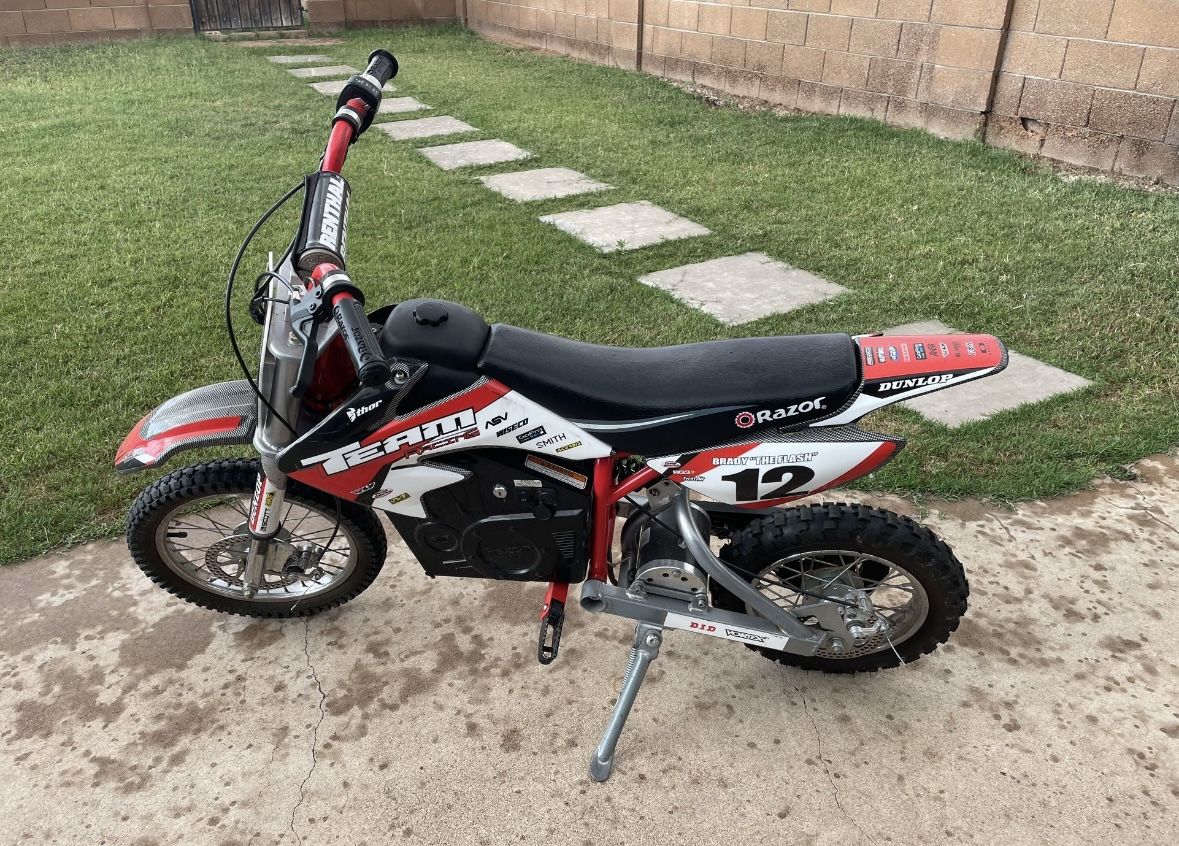Dirtbike Razor Mx500 for Sale in Buckeye, AZ - OfferUp