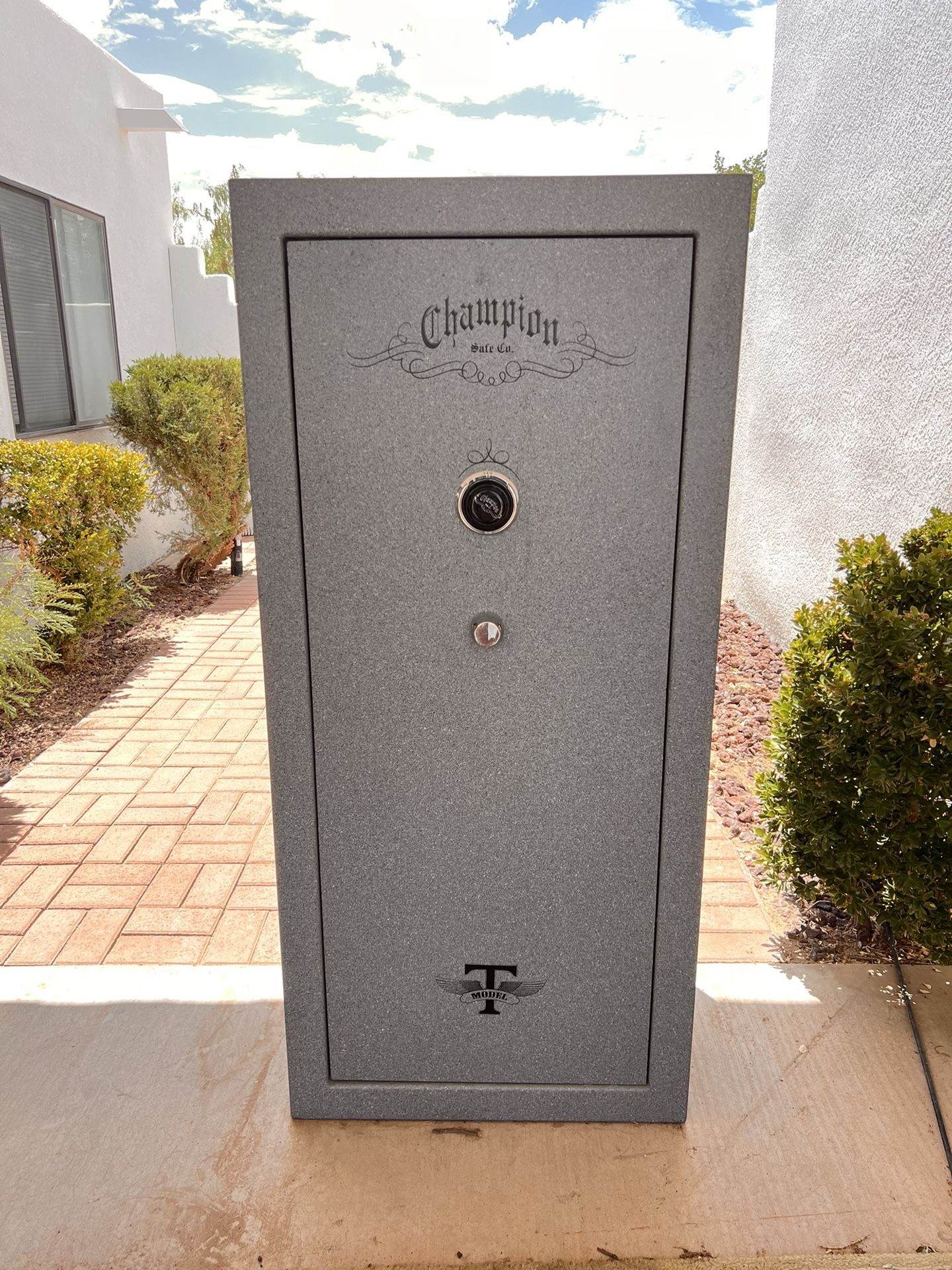 Champion Model T Gun Safe for Sale in Las Cruces, NM - OfferUp