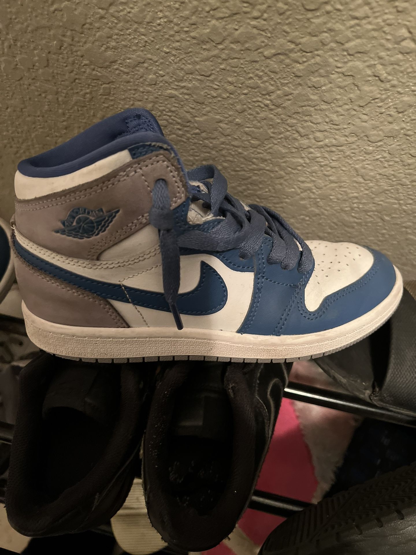 Jordan 1 Size 2 for Sale in Fresno, CA - OfferUp