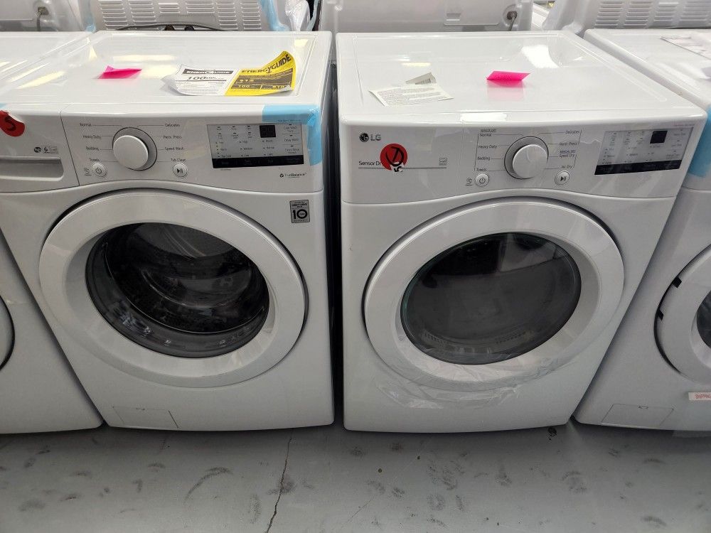 Lg Washer And Dryer (Gas) Only $1100 For Set for Sale in Redlands, CA ...