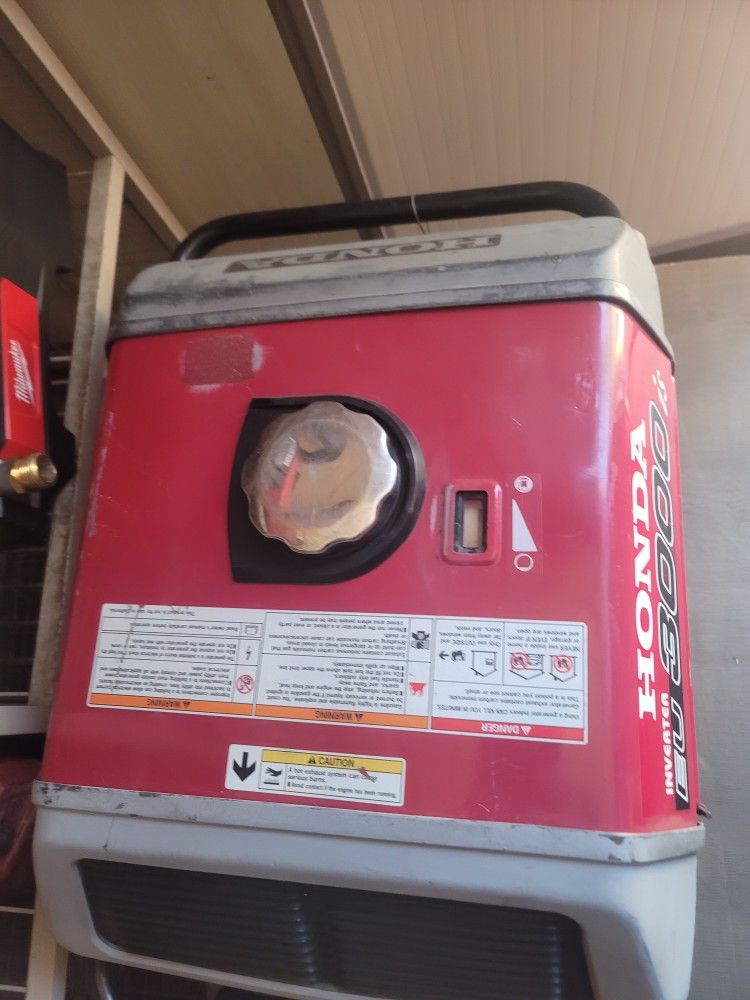 Honda Eu3000is Generator Inverter for Sale in Chandler, AZ - OfferUp