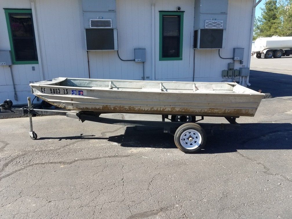 Valco aluminum Jon boat for Sale in El Cajon, CA - OfferUp