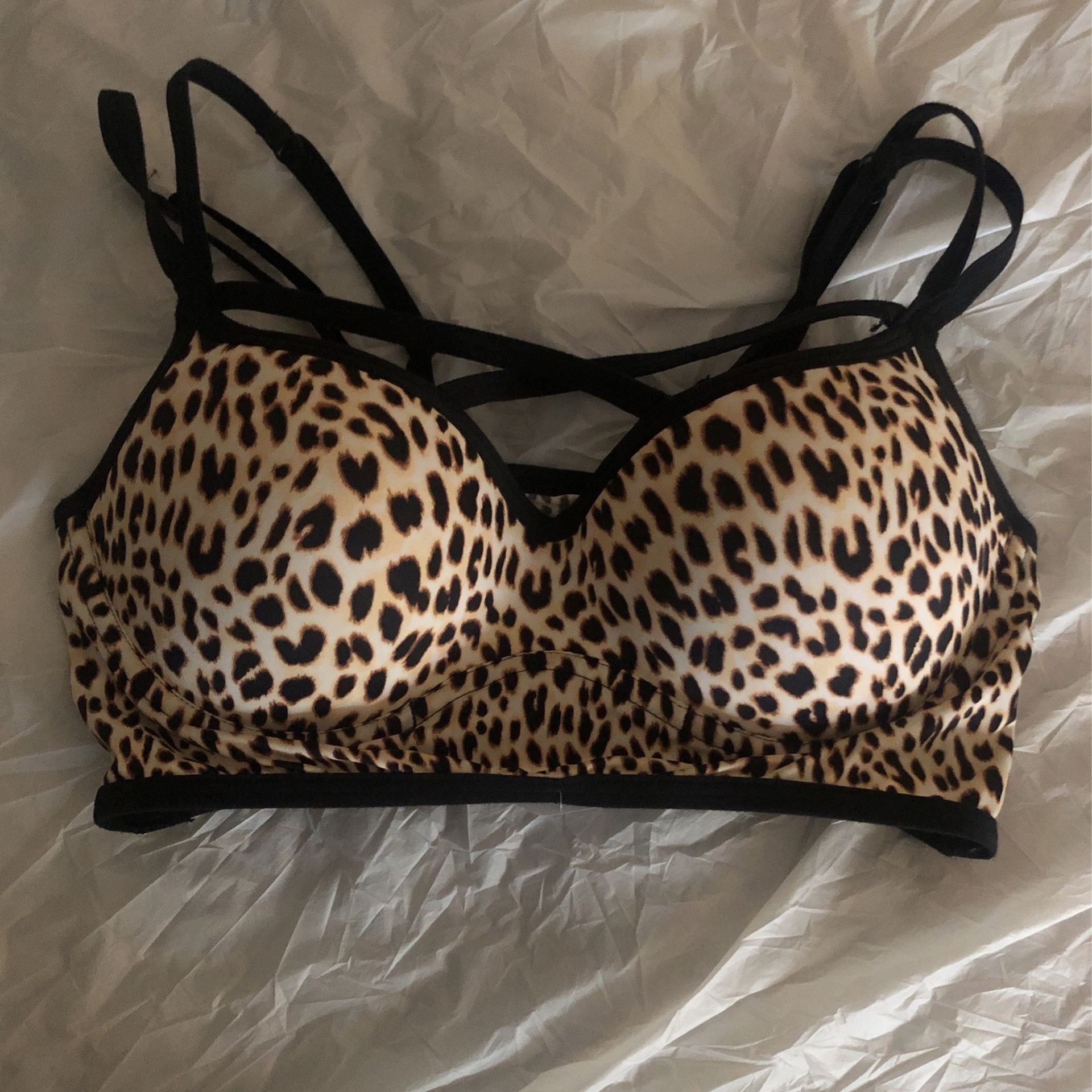 VICTORIA SECRET | Leopard Print Push-Up Sports Bra for Sale in Hayward ...