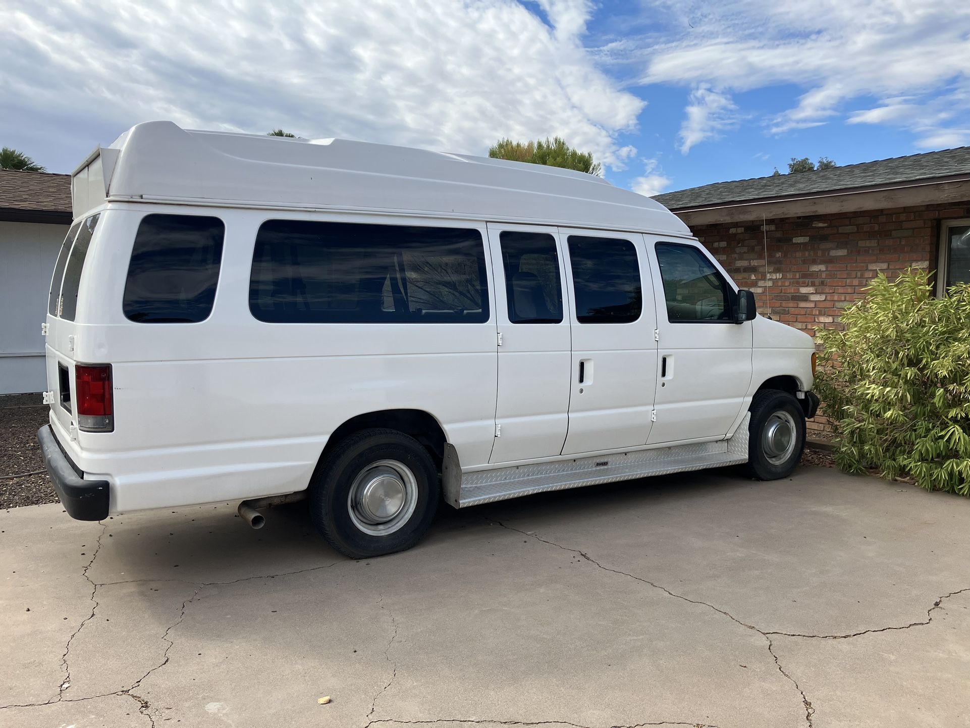 2005 Ford Econoline for Sale in Mesa, AZ - OfferUp