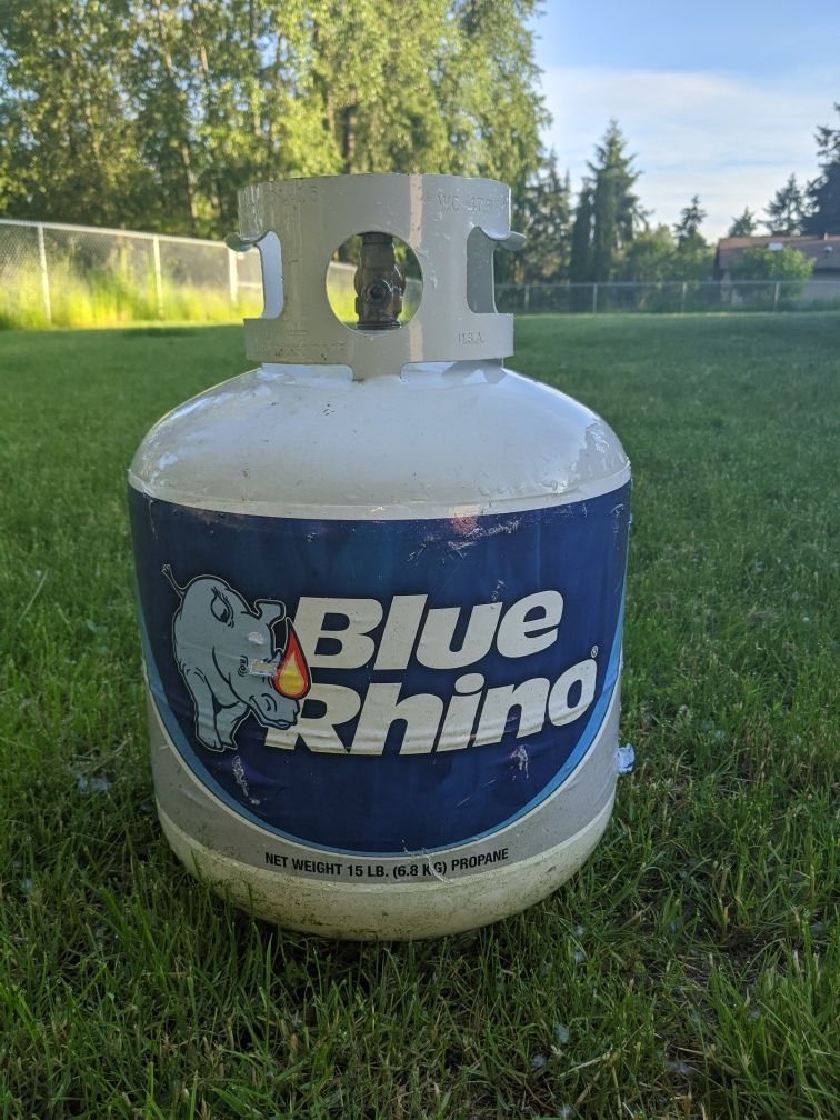 FULL 15 Pound Propane Tank (Valid DOT date) for Sale in Tacoma, WA ...