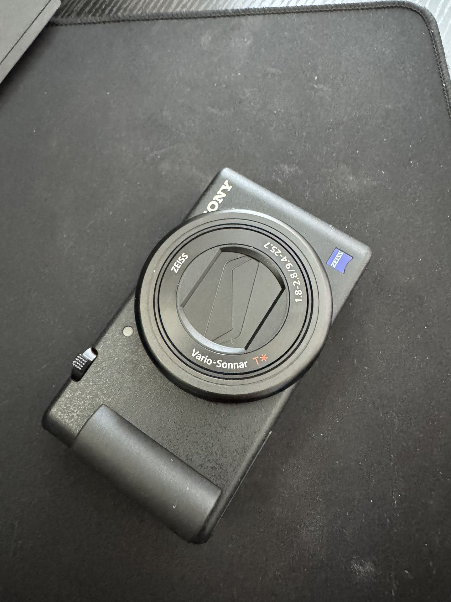 Sony ZV-1F Vlog Camera(Black) for Sale in Henderson, NV - OfferUp