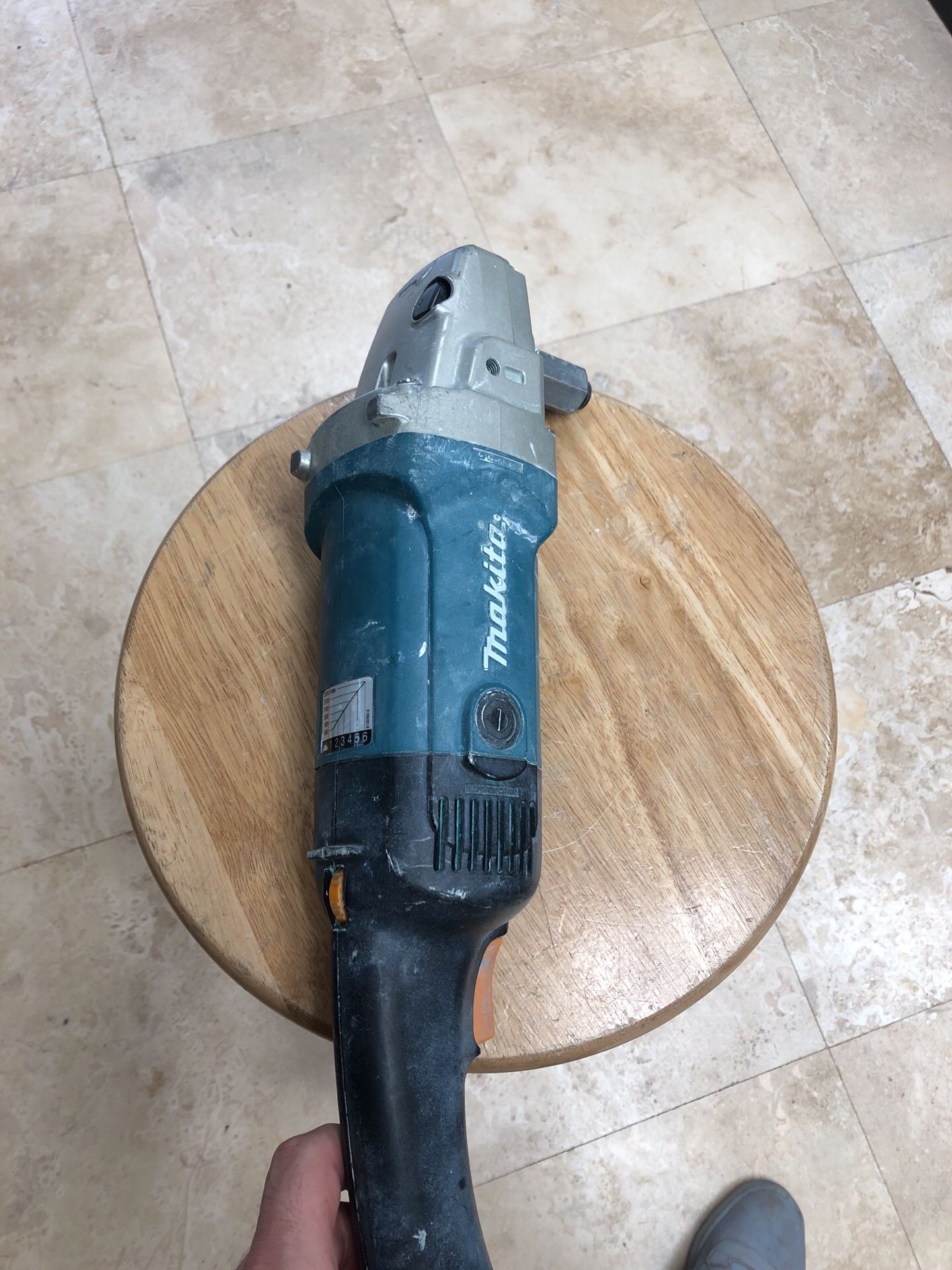 Makita 9227c variable speed buffer polisher sander for Sale in Fort ...