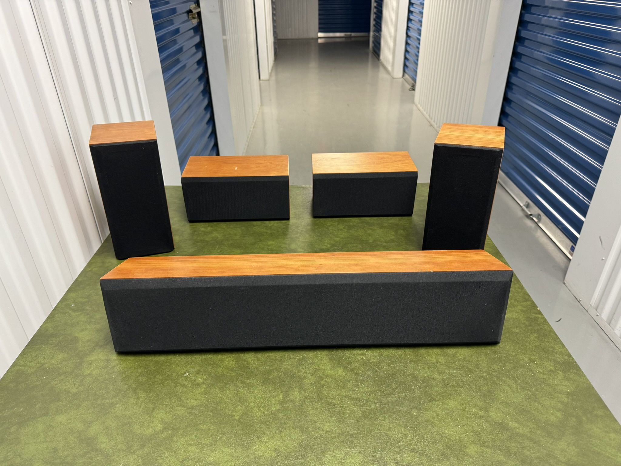 Home Theater Direct Speaker Set for Sale in Dallas, TX - OfferUp