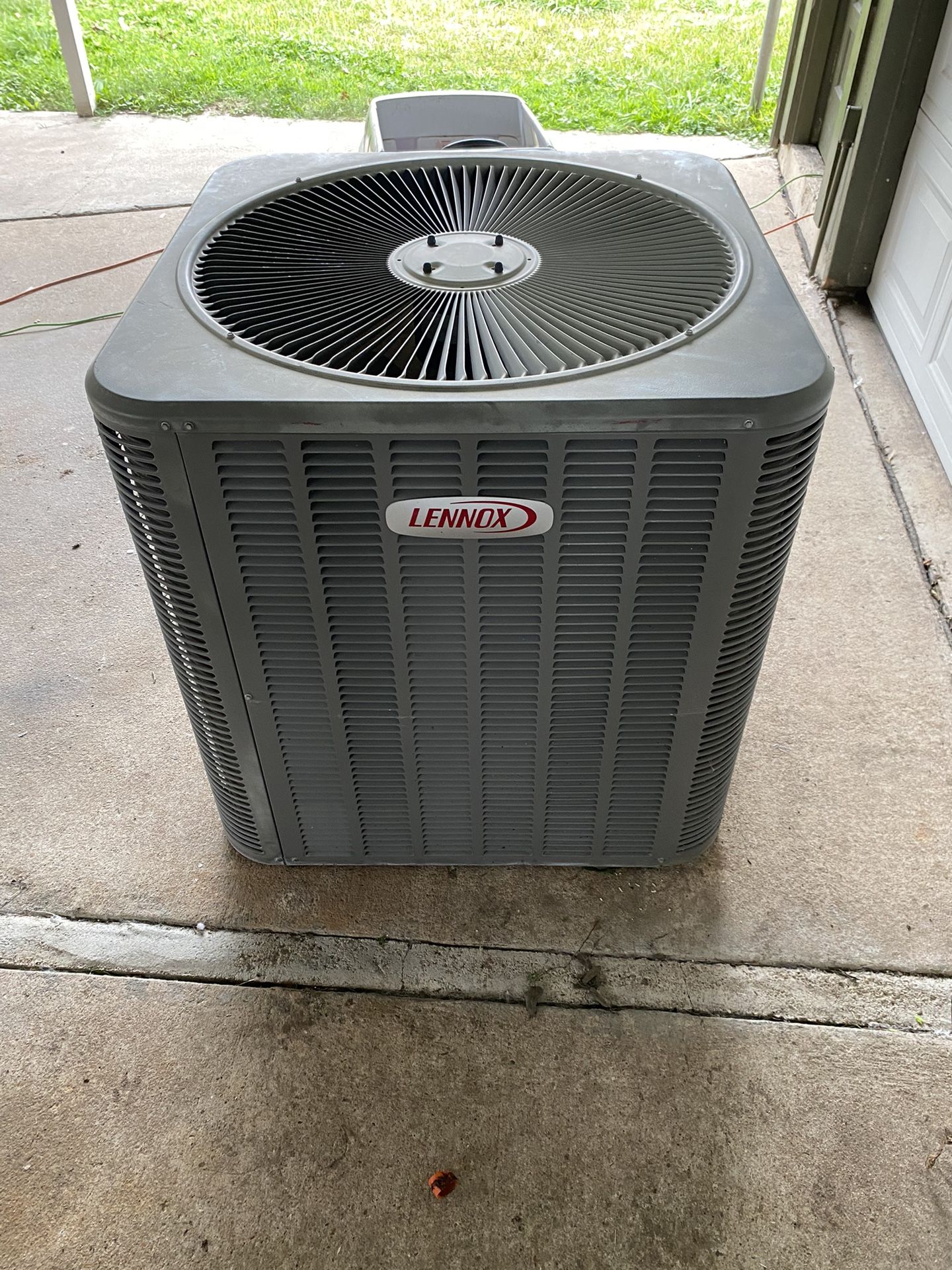 Lennox Condenser for Sale in Houston, TX - OfferUp