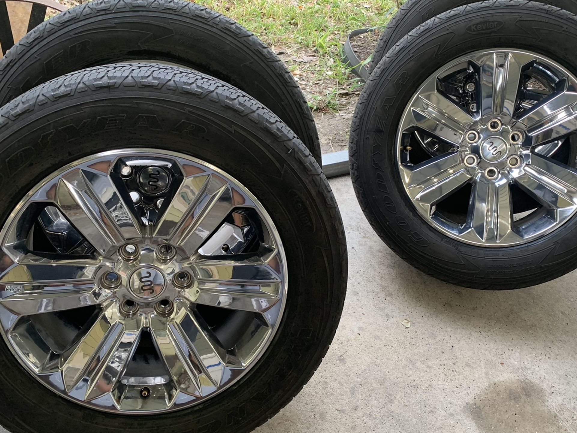 Ford F150 King Ranch Wheels Rines Yantas for Sale in Houston, TX - OfferUp