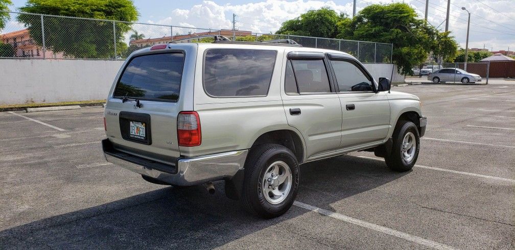 1999 Toyota 4Runner for Sale in Hialeah, FL - OfferUp