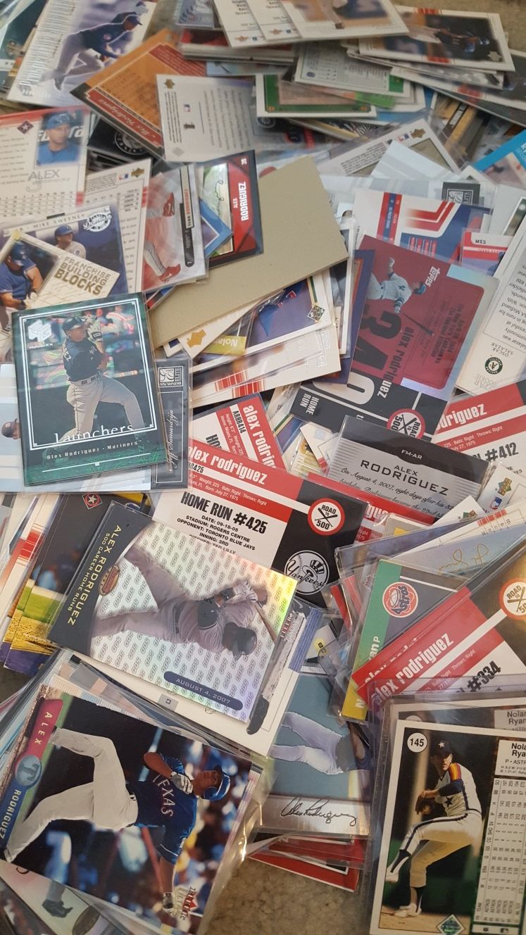 HUGE sports card Lot for Sale in Mukilteo, WA - OfferUp