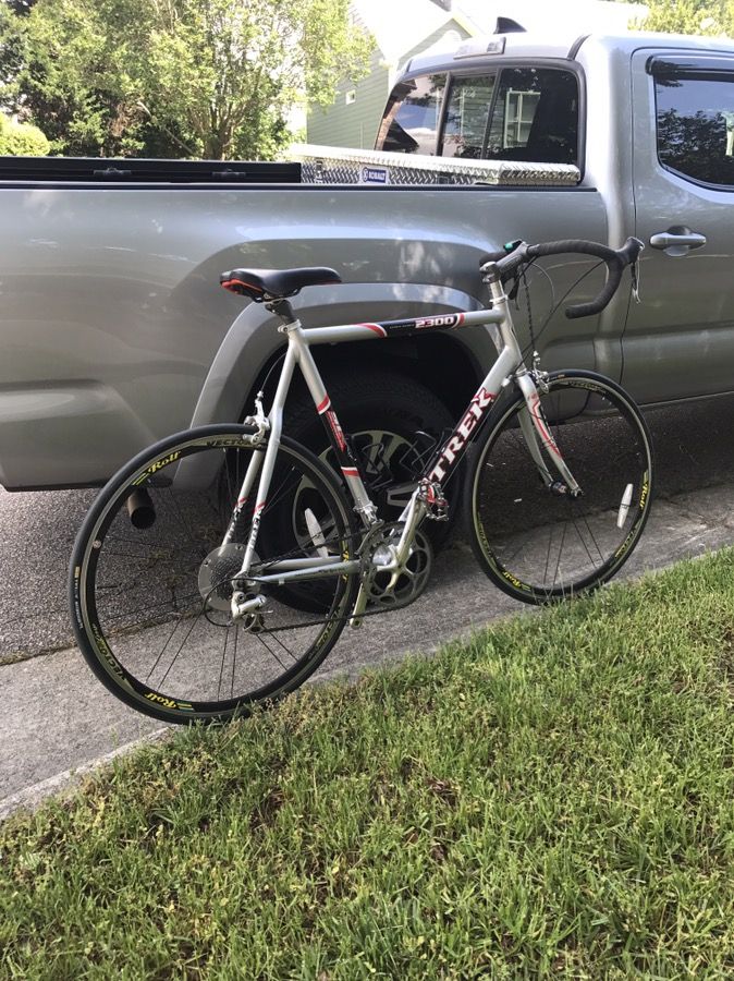 Trek 2300 SLR Pro for Sale in Raleigh, NC - OfferUp