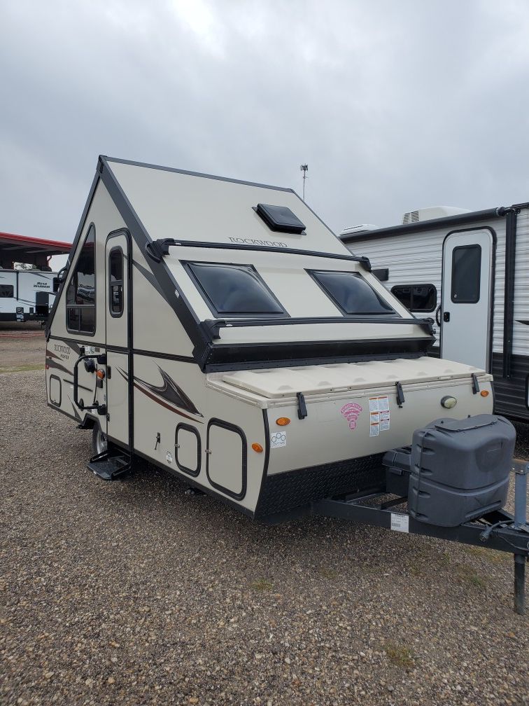 2018 Rockwood Aframe travel trailer Camper for Sale in Kyle, TX - OfferUp
