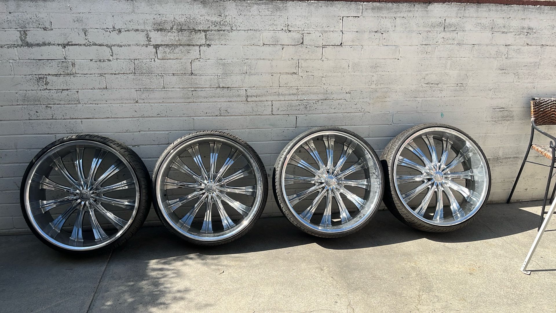28 Inch Rims With Tires for Sale in Irwindale, CA - OfferUp
