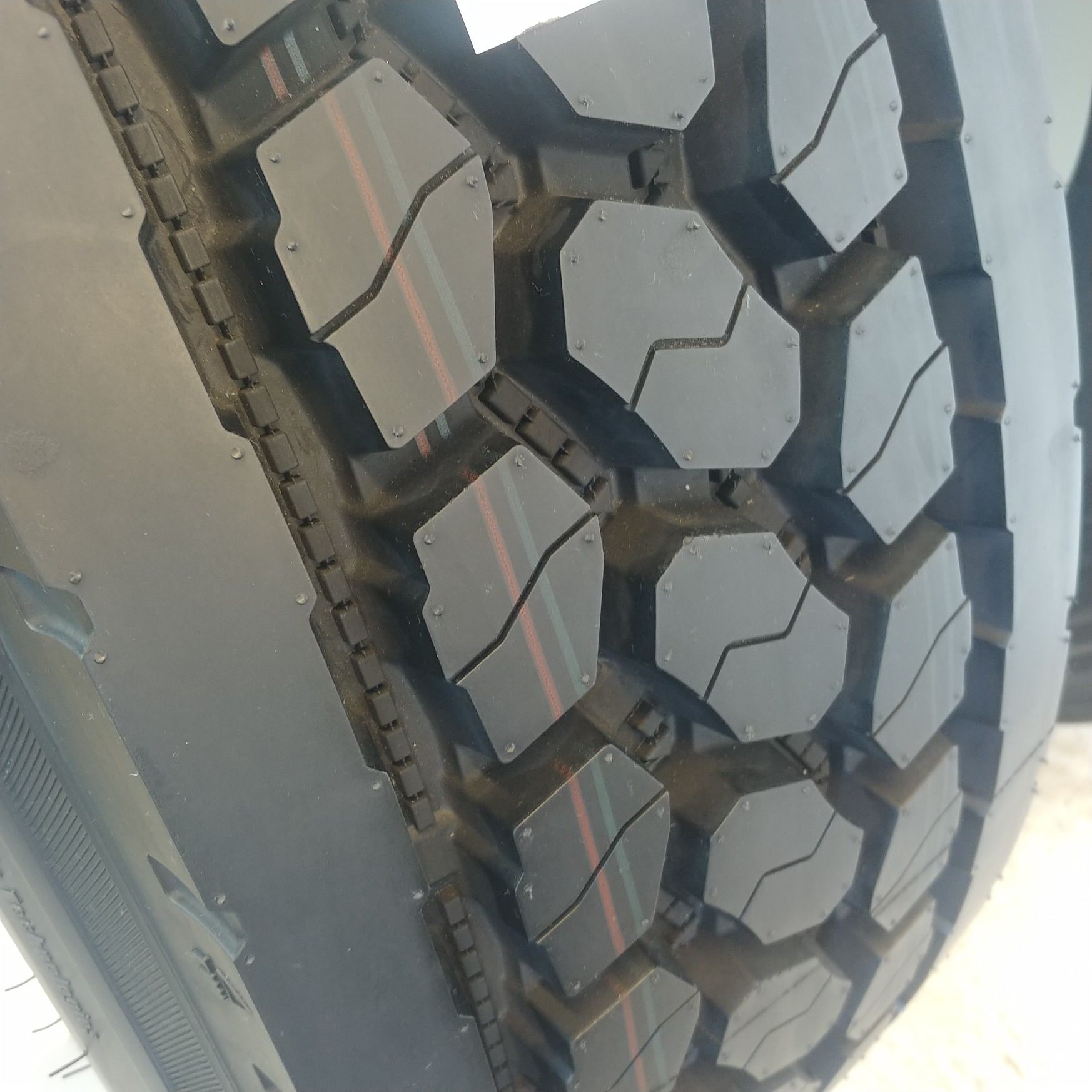 Commercial Truck tire All position Tire 16 Ply 295/75R22.5 Steer / Drive / Trailer Semi for Sale ...