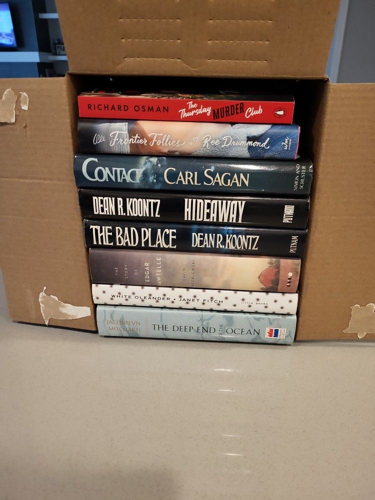 Free Box Of Books for Sale in Bonney Lake, WA - OfferUp
