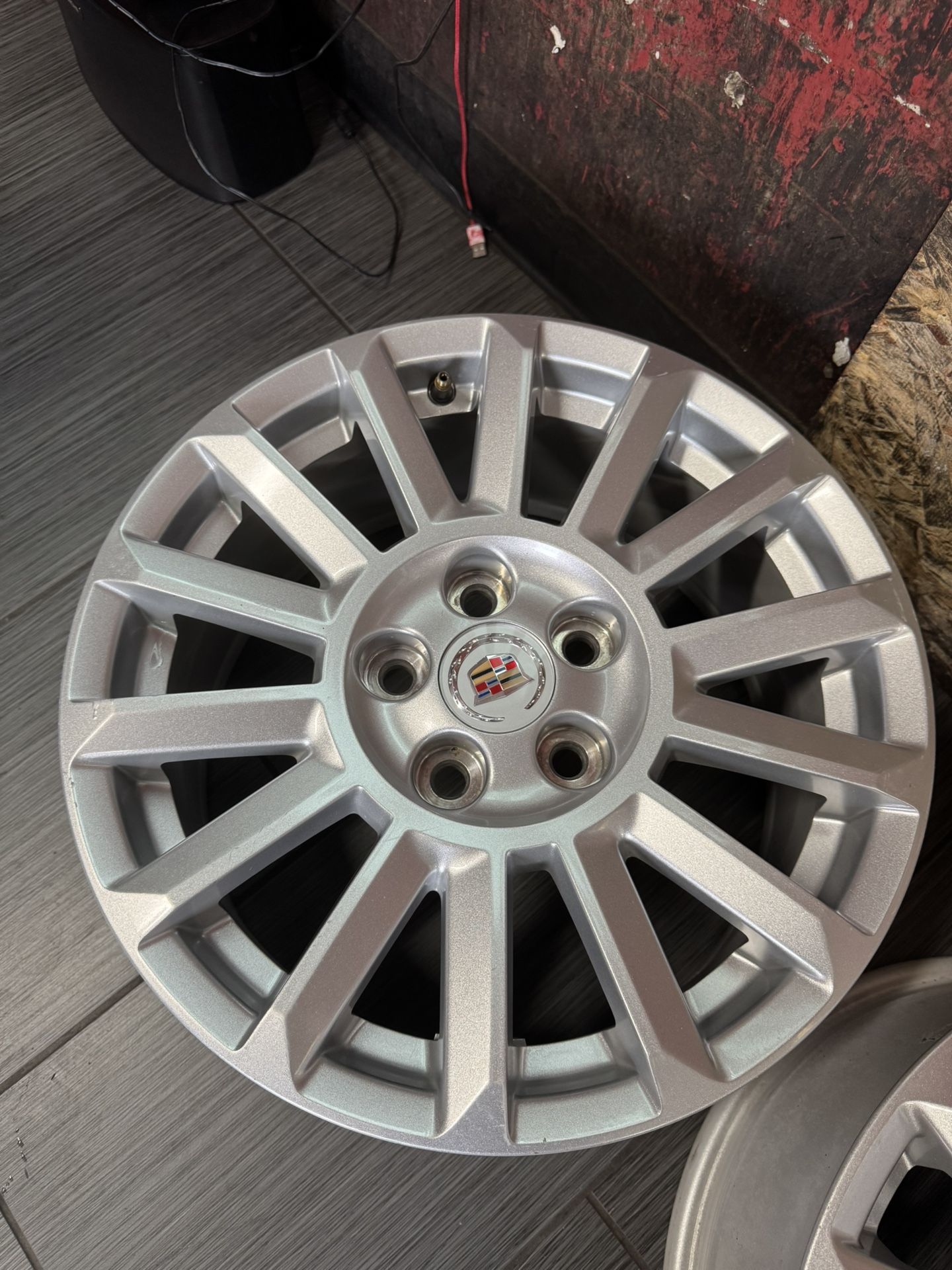 Cadillac Cts Bolt Pattern