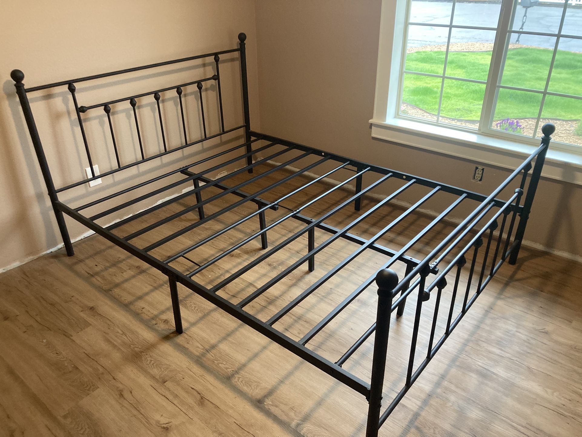 Steel Queen Bed Frame for Sale in Vancouver, WA - OfferUp