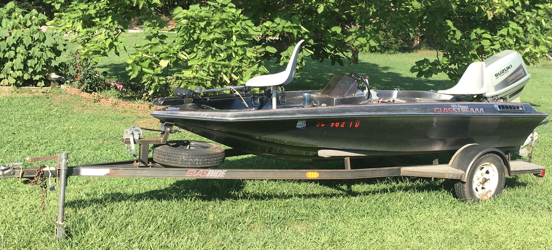 14’ Bass Boat 140 Stinger Glasstream for Sale in Gray Court, SC - OfferUp