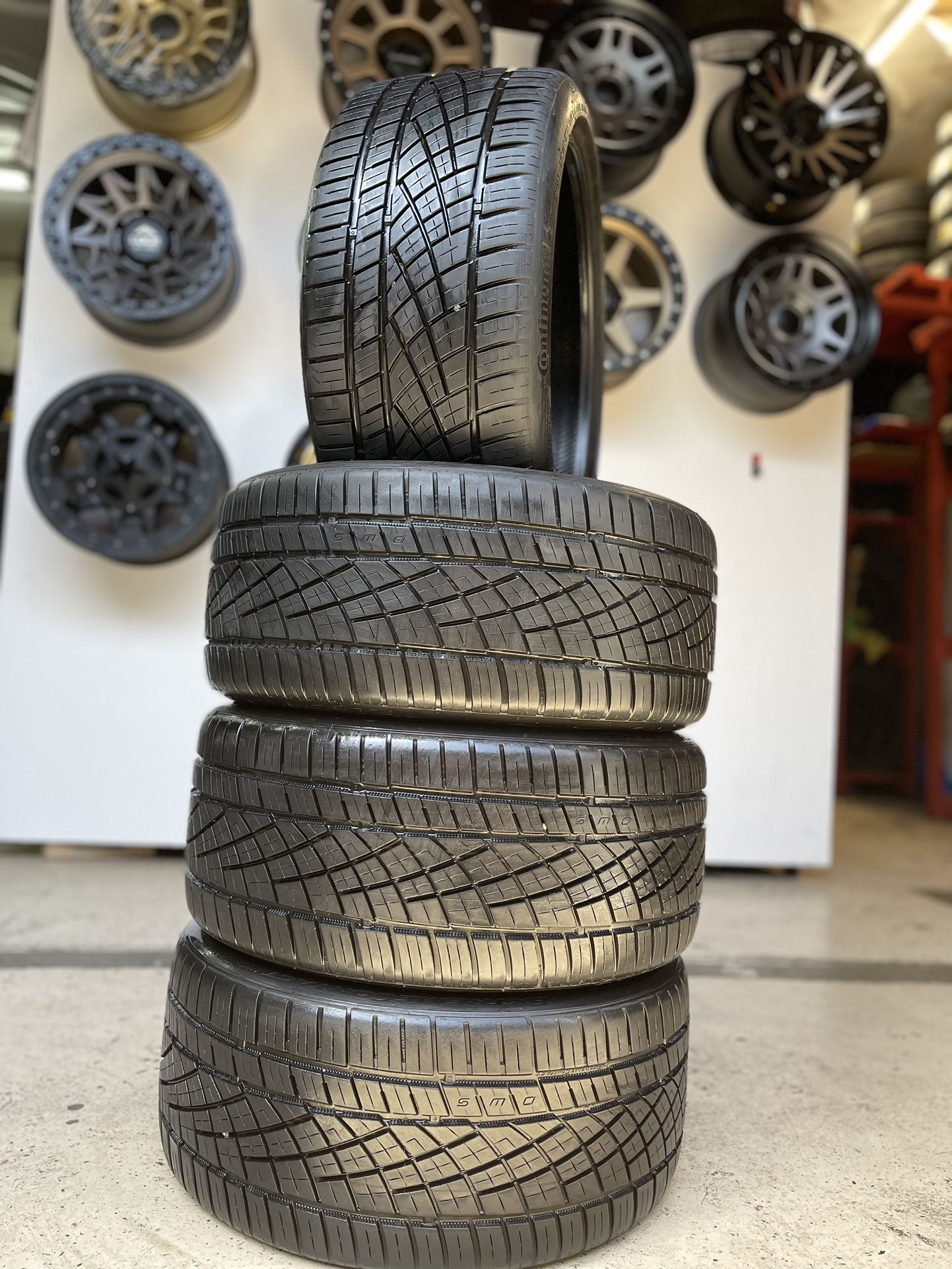 Set Of Semi New Tires 245/35/18 Continental $300 for Sale in Lakeside ...