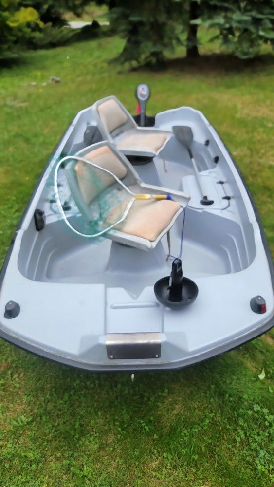10.2' BassTender boat With R3 MotorGuide Electric Motor W Title for ...