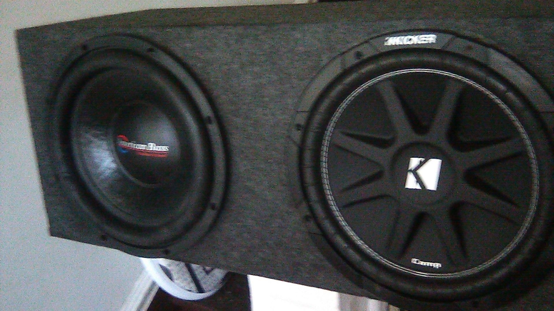 Kicker box w/ 12's for Sale in Cleveland, OH - OfferUp